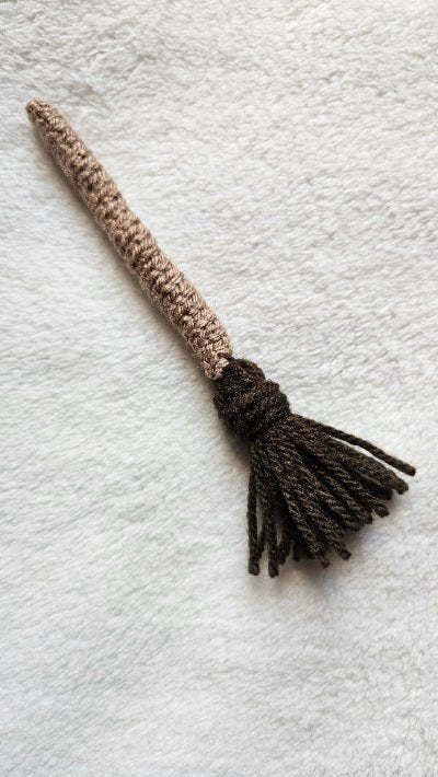 Witch Knitting Pattern PDF Download – Fitting in Knitting